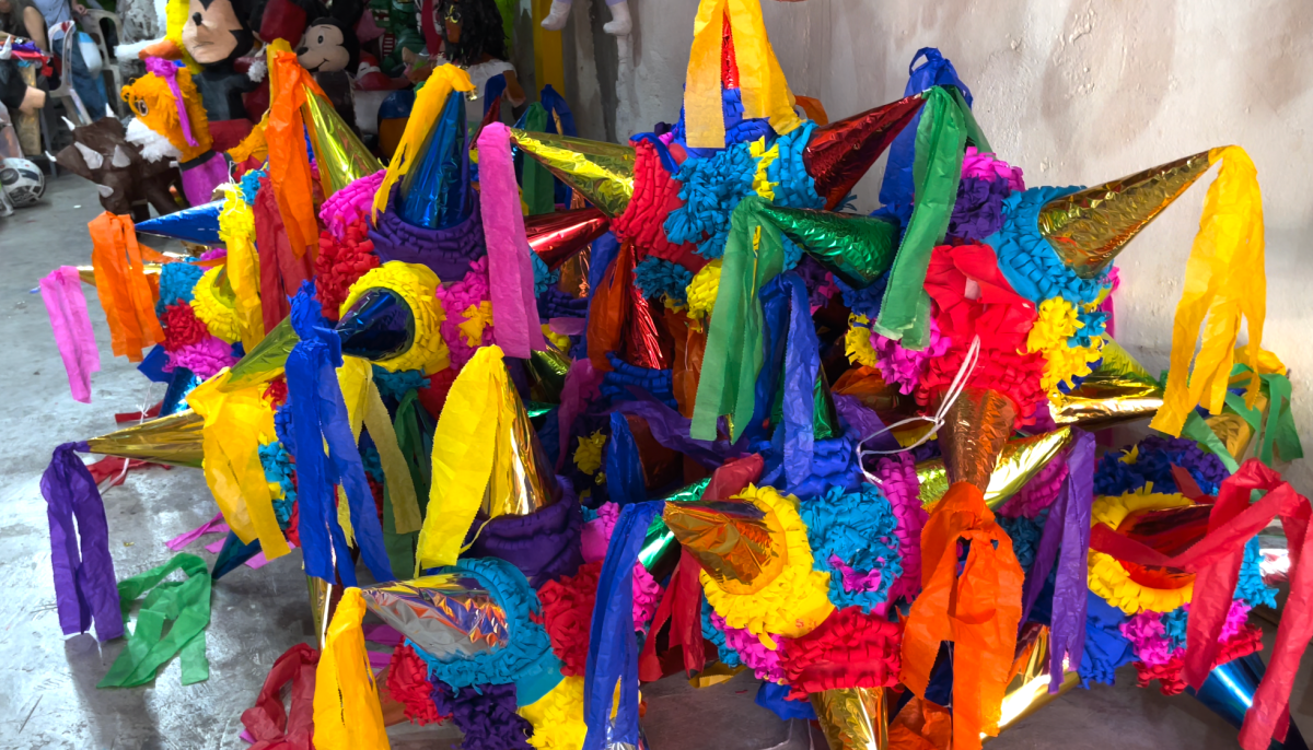 No pueden faltar en las fiestas de diciembre, las piñatas